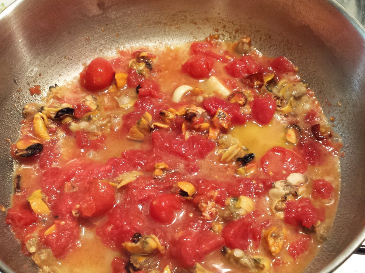 Caccavelle al sugo di vongole e cozze del conero ( moscioli ) - Ricetta ...