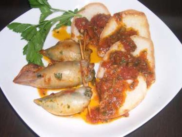 Calamaretti ripieni di gamberetti e bietole - Ricetta Petitchef