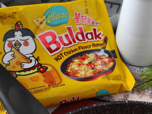 Ricetta per preparare buldak al gusto di formaggio