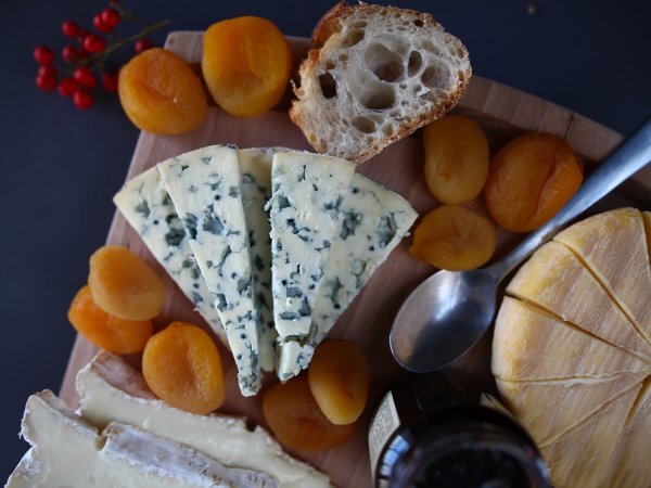 Ricetta: come preparare un tagliere di formaggi francesi