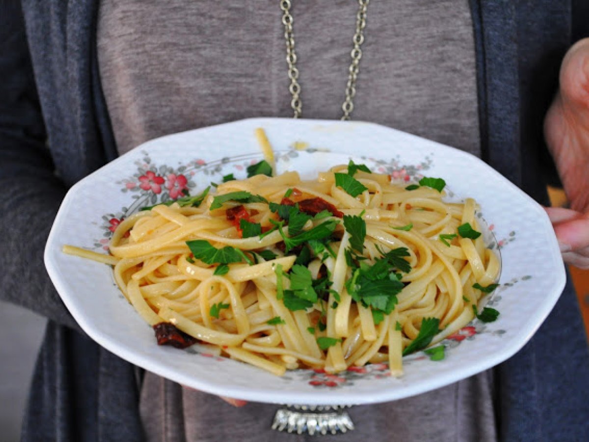 Dalla tradizione siciliana ... pasta cu capuliato - Ricetta Petitchef