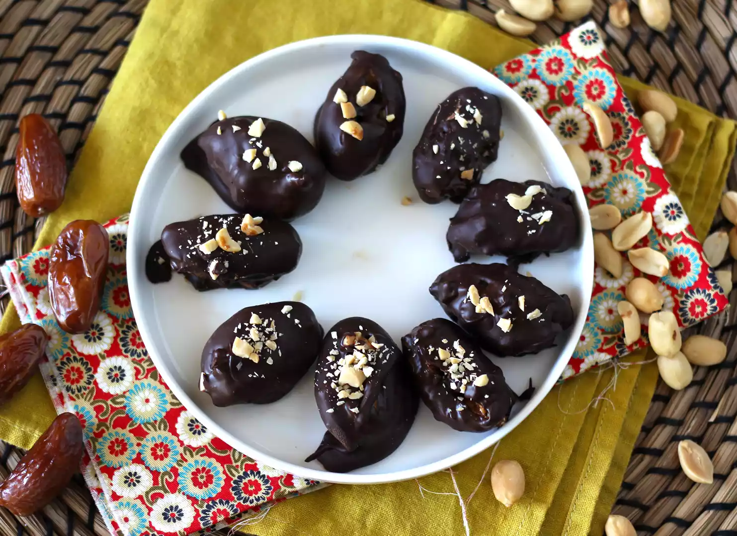 Ricetta datteri ripieni ricoperti di cioccolato