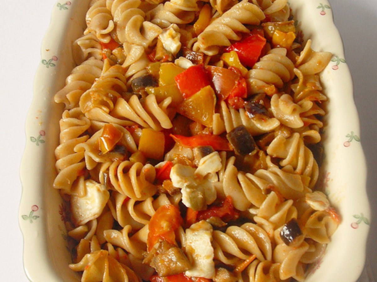 Ricetta di fusilloni integrali alla mediterranea