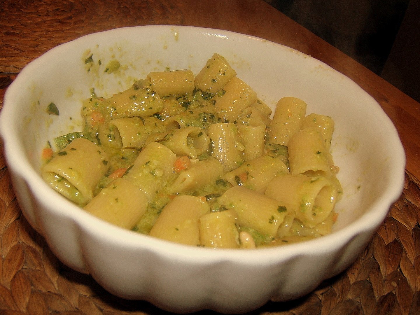 Ricetta mezze maniche zucchine e pesto semplice e veloce