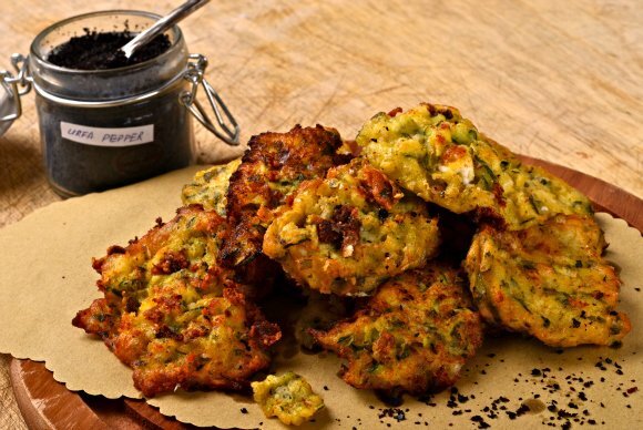 Mücver, turkish – frittelle di zucchine - Ricetta Petitchef