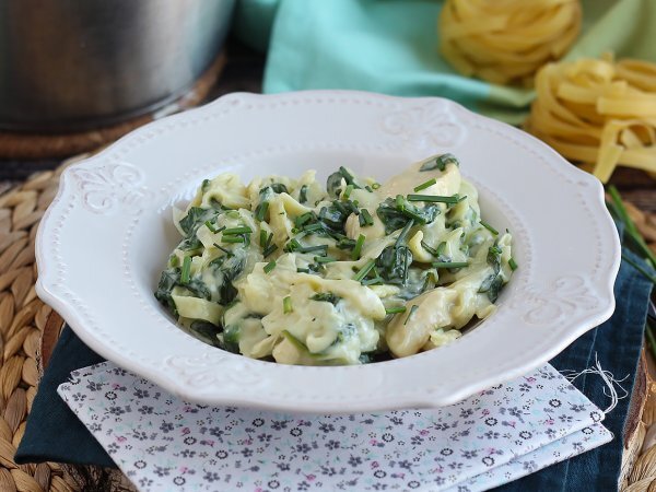 Ricetta: pasta one pot con spinaci, pollo e caprino