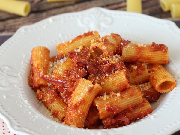 Ricetta pasta con 'nduja, primo piatto calabrese facile