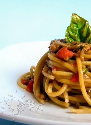 Ricetta pasta mantecata alle melanzane semplice e gustosa