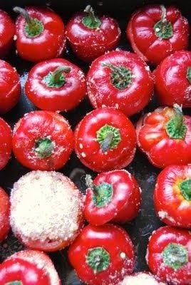 Ricetta peperoni rossi tondi ripieni di carne semplice