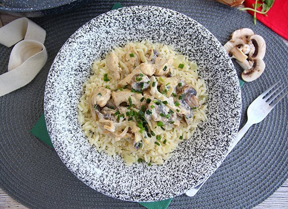 Ricetta del pollo ai funghi champignon