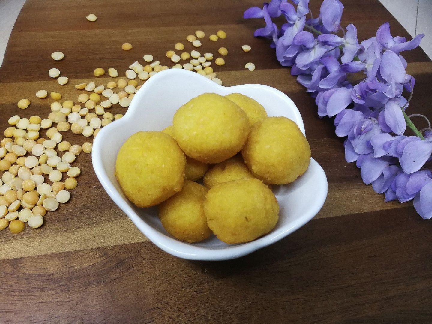 Polpettine di piselli gialli - Ricetta Petitchef