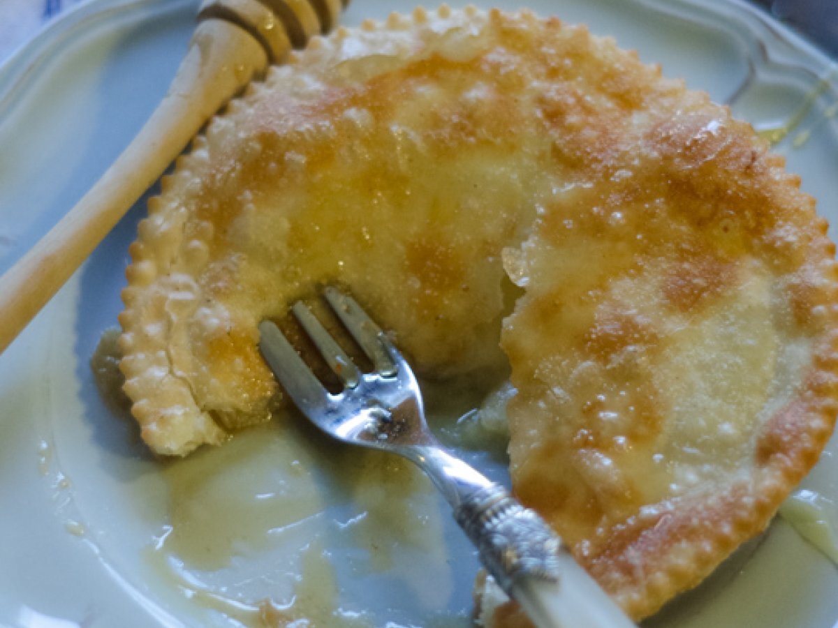 Ricetta sebadas dolci e salate della sardegna, facile