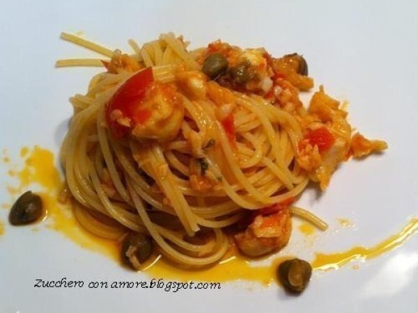 Ricetta spaghetti con filetti di merluzzo semplici