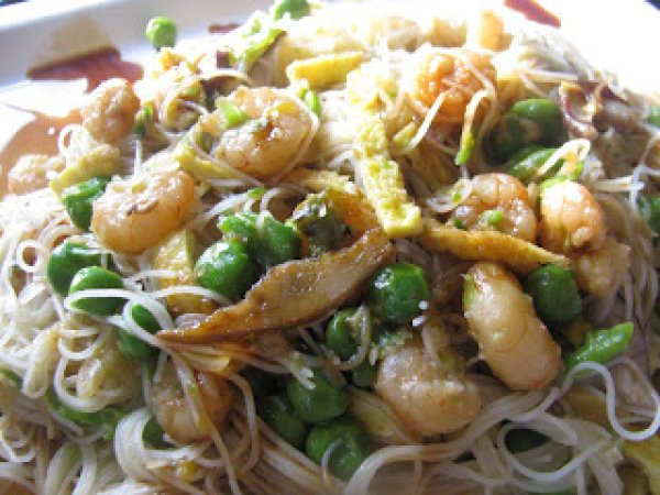 Ricetta di spaghetti di riso saltati con verdure