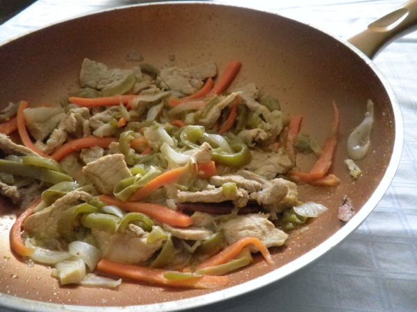 Straccetti di maiale con zenzero e cannella - Ricetta Petitchef