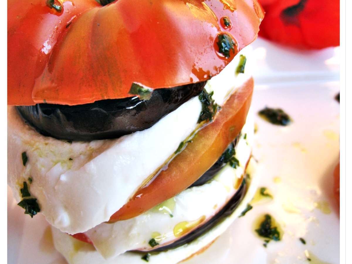 Torrette di pomodoro con bufala e melanzana - Ricetta Petitchef