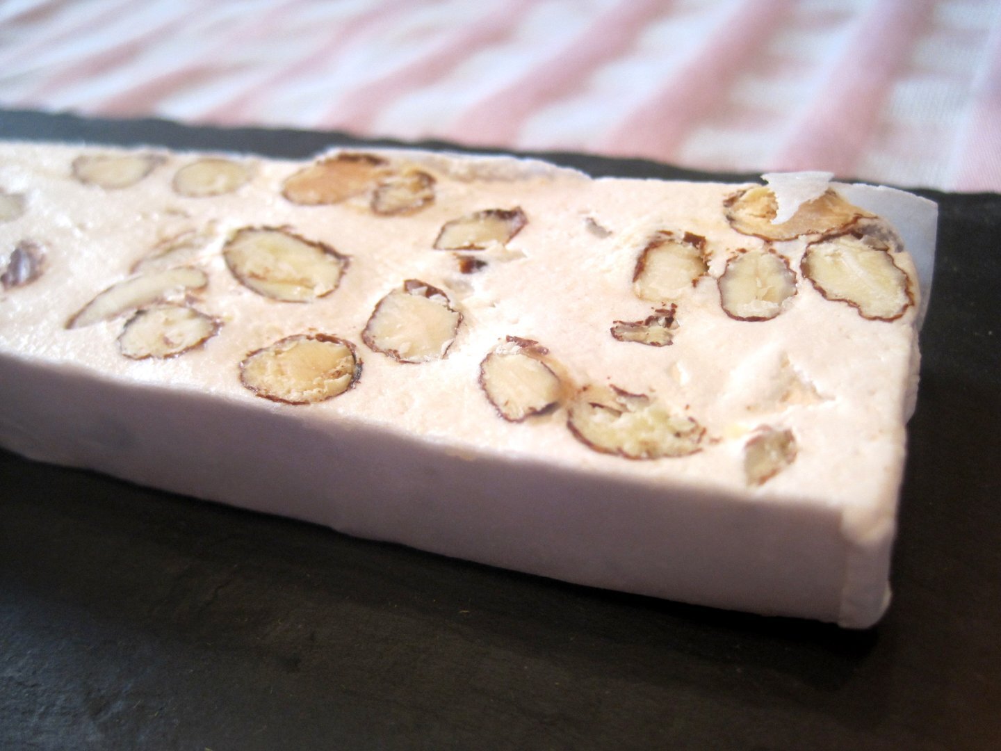 Ricetta torrone morbido con mandorle e nocciole