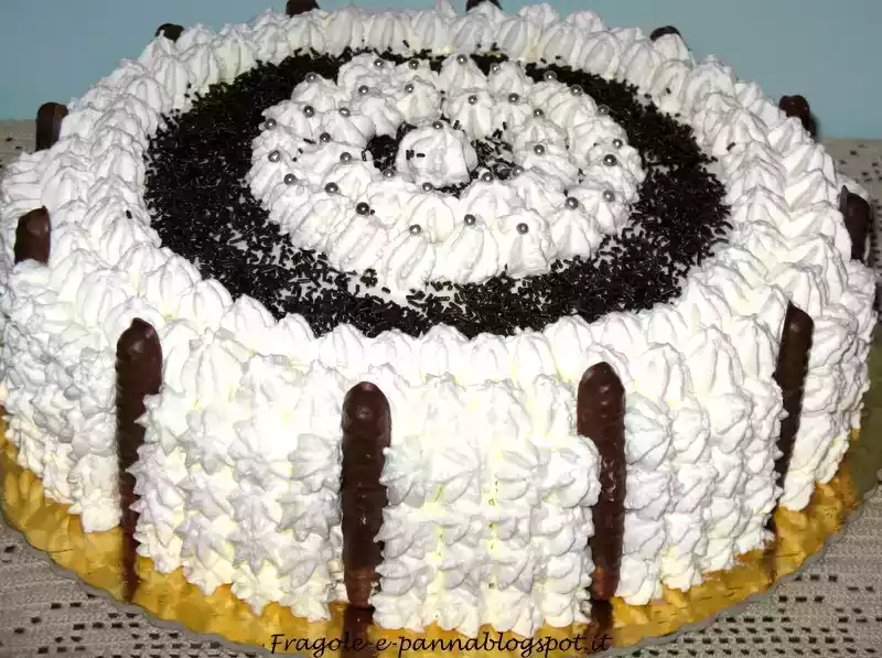 Ricetta torta panna e togo: semplice e gustosa
