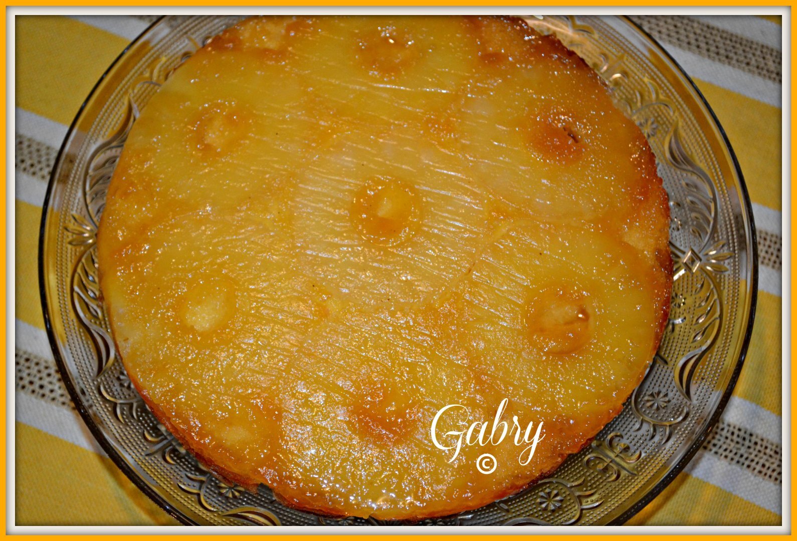 Torta rovesciata all'ananas